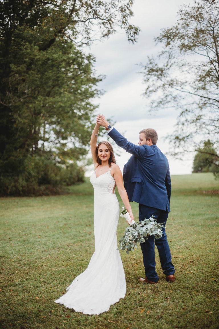 Stauffer Farms Wedding - Brittney + Mike - samanthamitchellphotos.com
