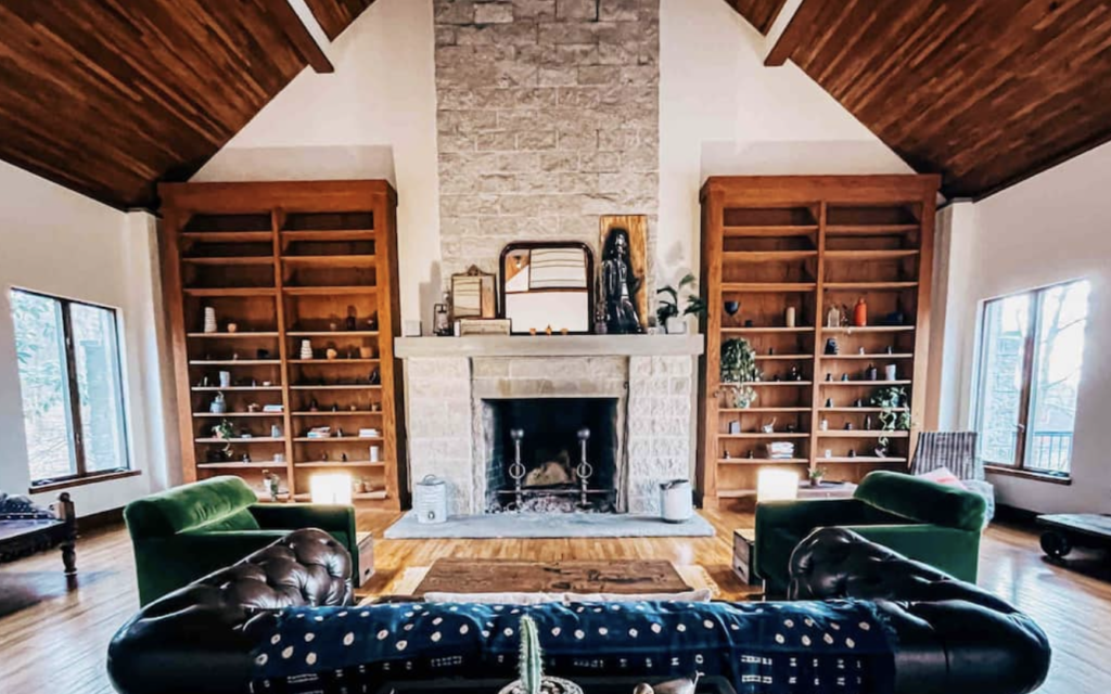 Midwest Airbnb Wedding Venues// How to Host an Airbnb Wedding ...